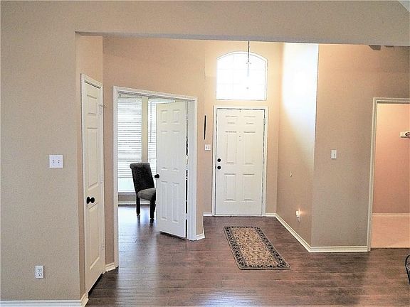 1904 Cavender Cir, Denton, TX 76205 | Zillow