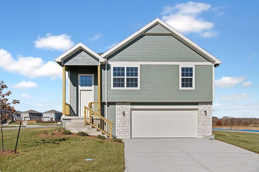 811 Shane Ln, Belton, MO 64012 | Zillow