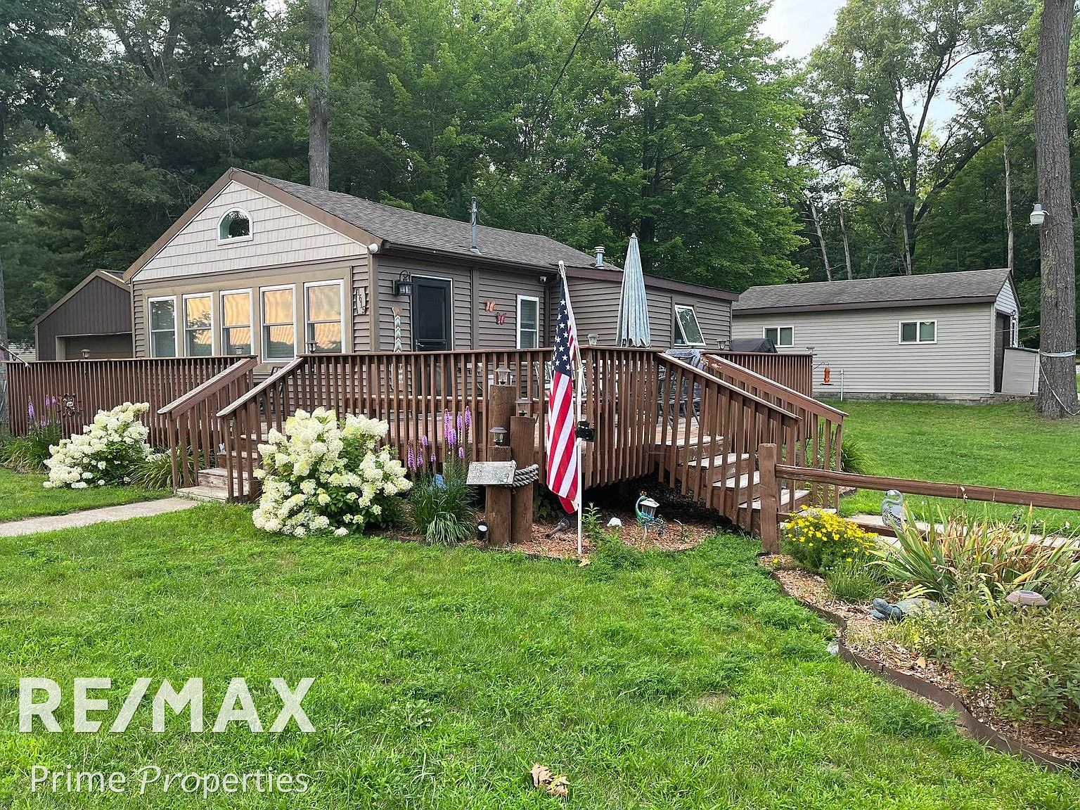 1615 Forest Rd, Harrison, MI 48625 | Zillow