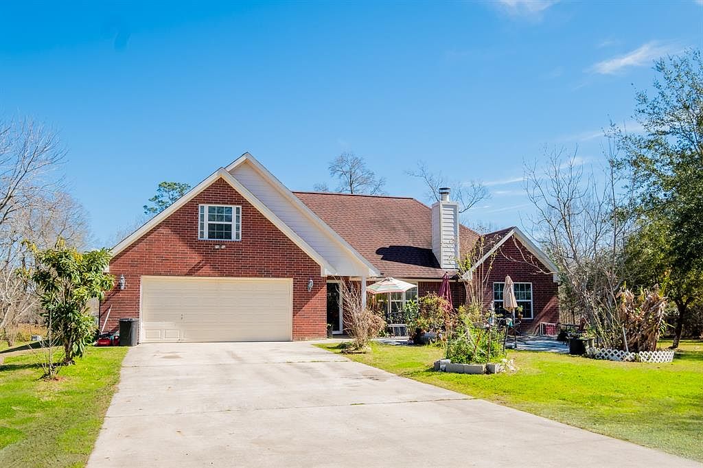 1173 County Road 2050, Hull, TX 77564 | Zillow
