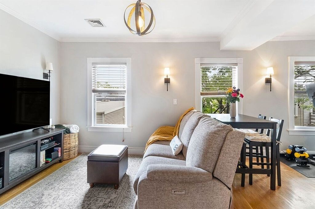 296 W 3rd St #2, South Boston, MA 02127 | Zillow