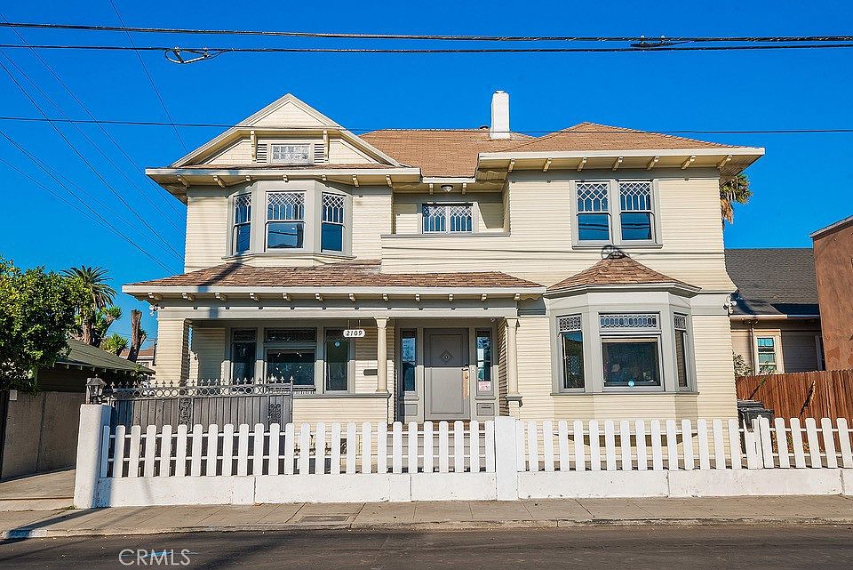 2109 Toberman St, Los Angeles, CA 90007 | MLS #DW25145547 | Zillow