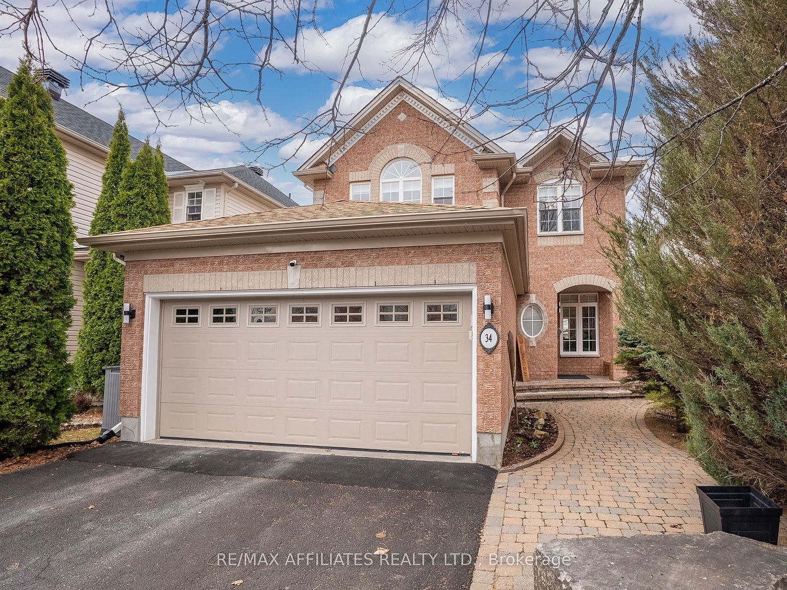34 Catterick Cres, Ottawa, ON K2K 3M5 | MLS #X12105723 | Zillow