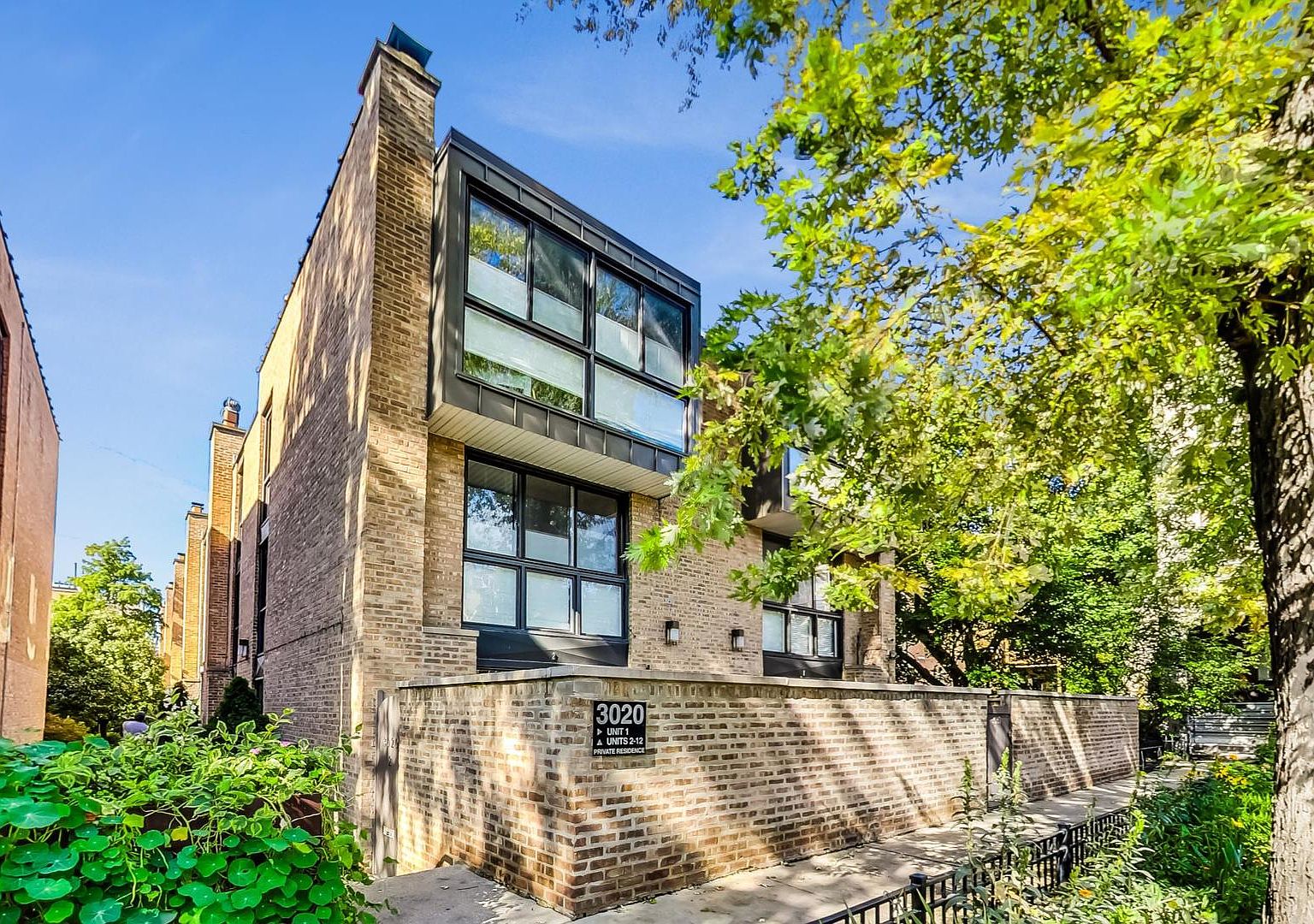 3020 N Waterloo Ct UNIT 10, Chicago, IL 60657 | Zillow