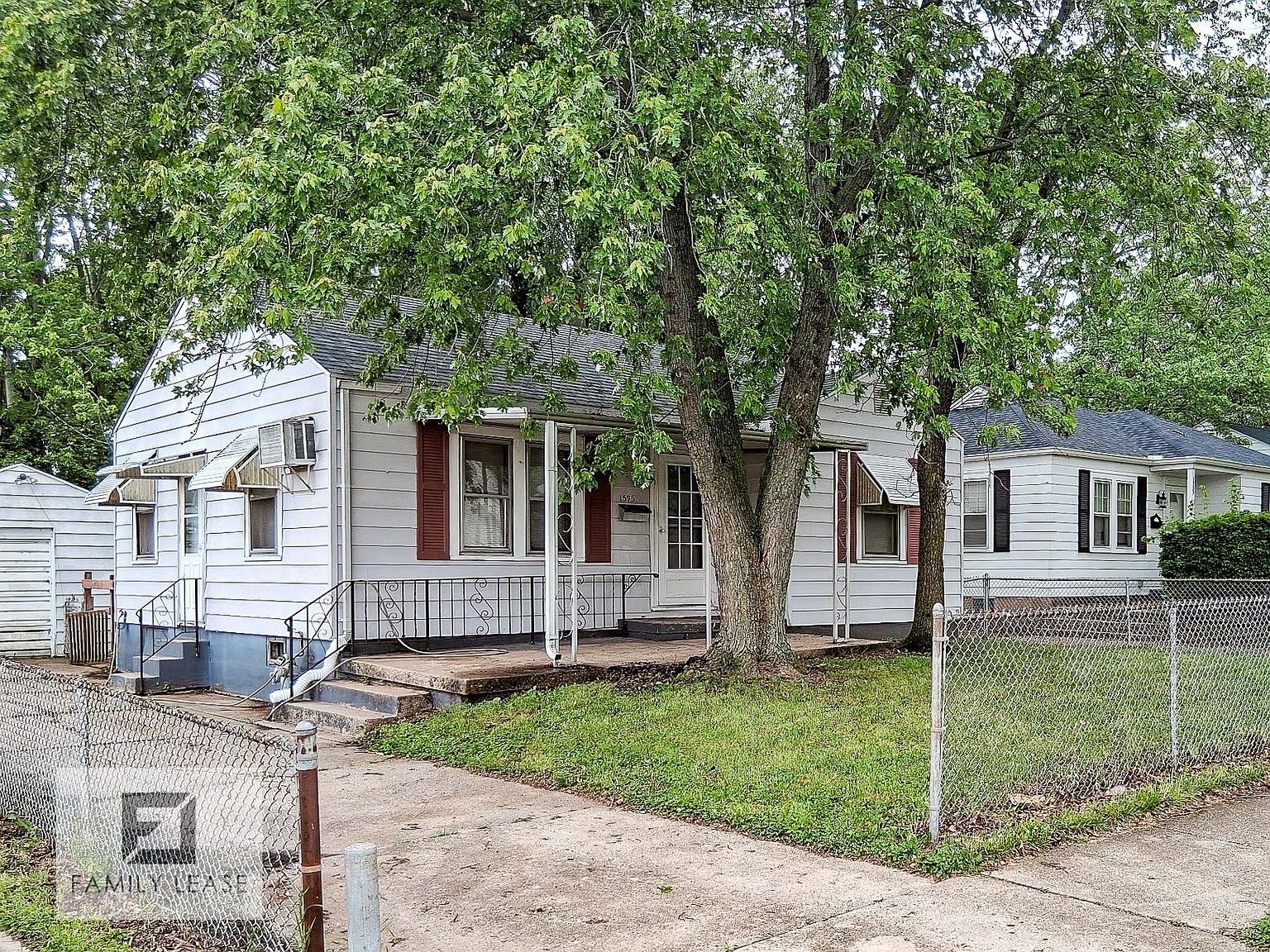 1595 E Willard Ave, Decatur, IL 62521 | Zillow