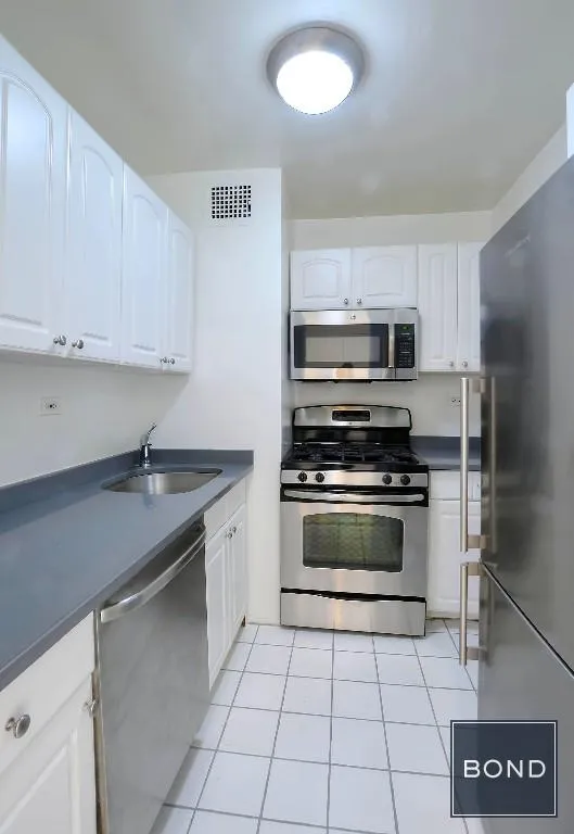 435 East 79th Street #8D in Yorkville, Manhattan | StreetEasy