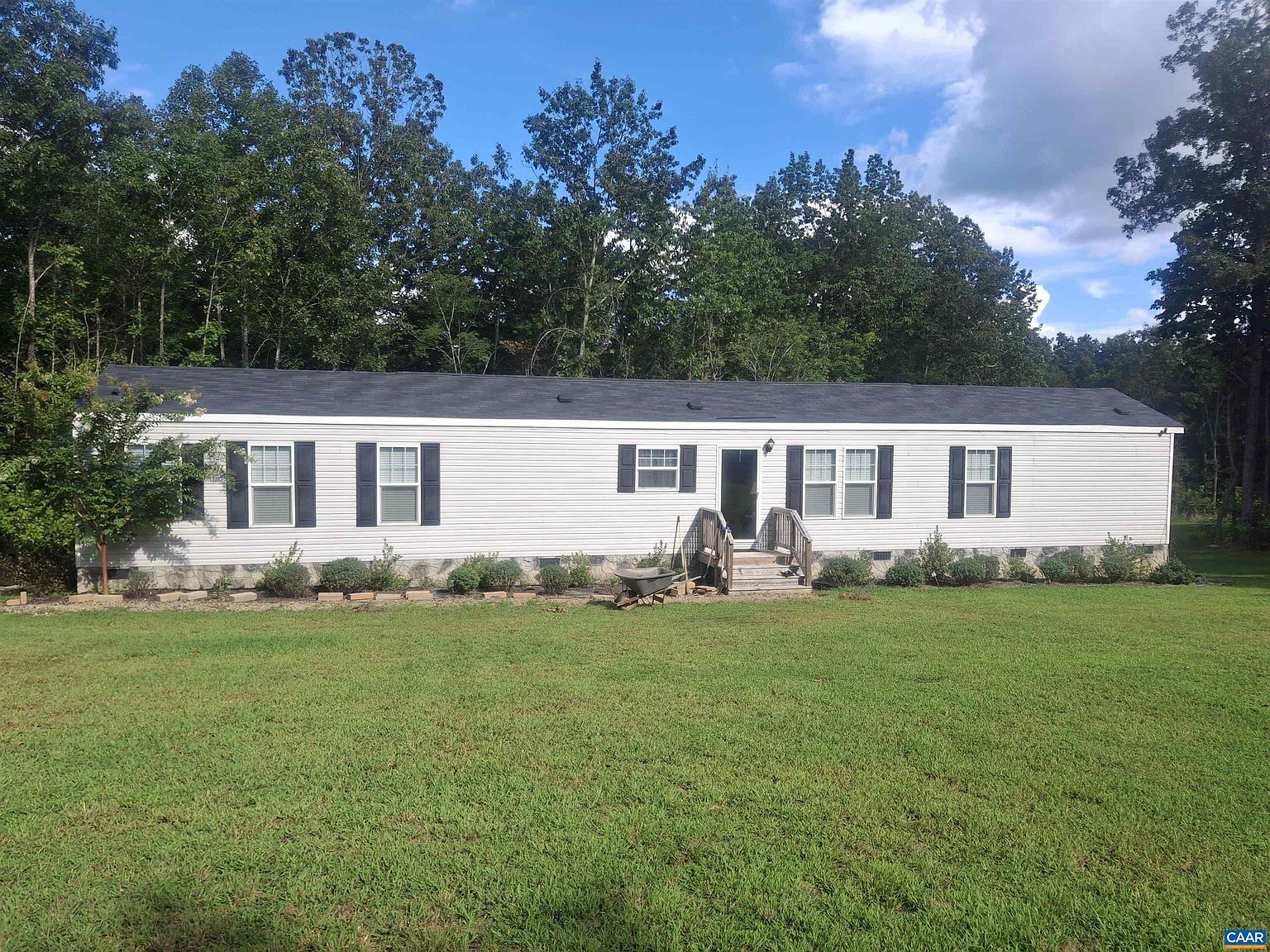 2869 Slate Hill Rd, New Canton, VA 23123 | Zillow