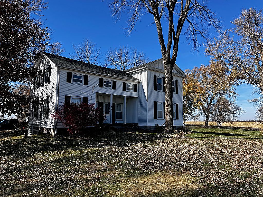 1660 140th St, Cameron, IL 61423 | Zillow