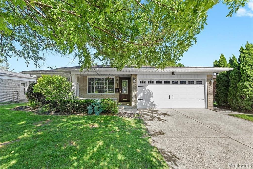 33032 Shrewsbury Dr, Sterling Heights, MI 48310 | Zillow