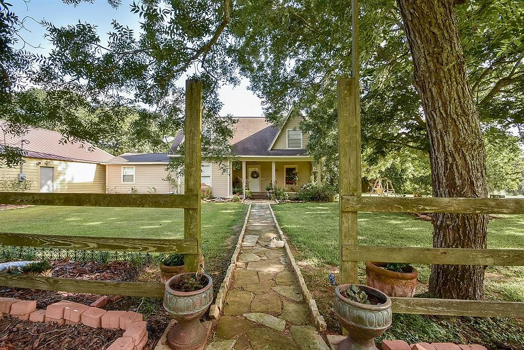 3809 Fm 2853, Palacios, TX 77465 | Zillow