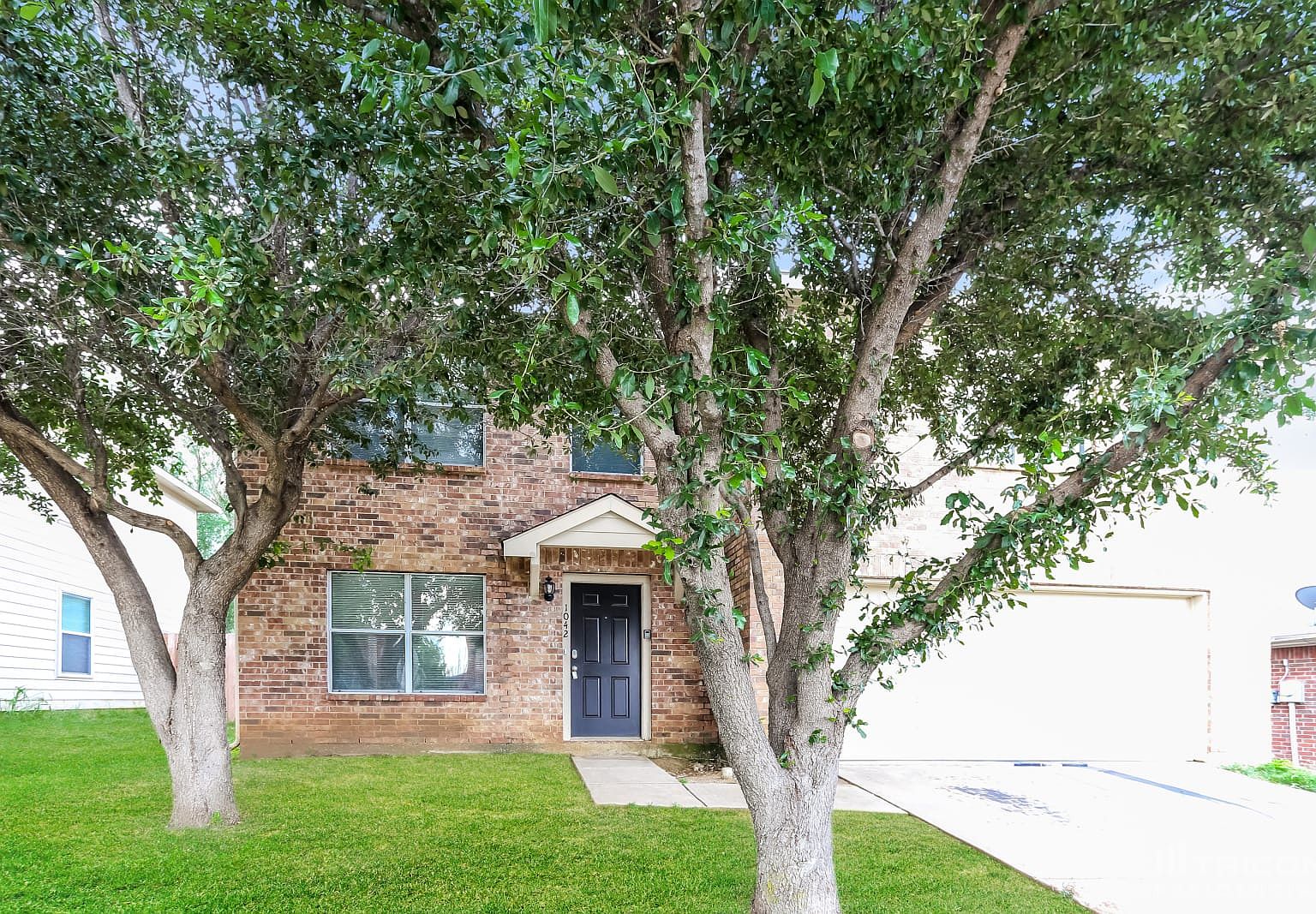 1042 Condor Dr, Grand Prairie, TX 75051 | Zillow