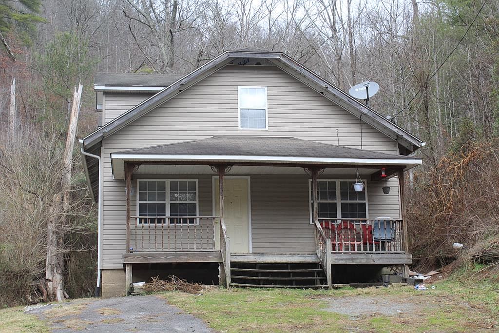 248 Ky. Rte #2040, Offutt, KY 41240 | Zillow