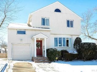 15 Forest Road, Valley Stream, NY 11581 | MLS #3512941 | Zillow