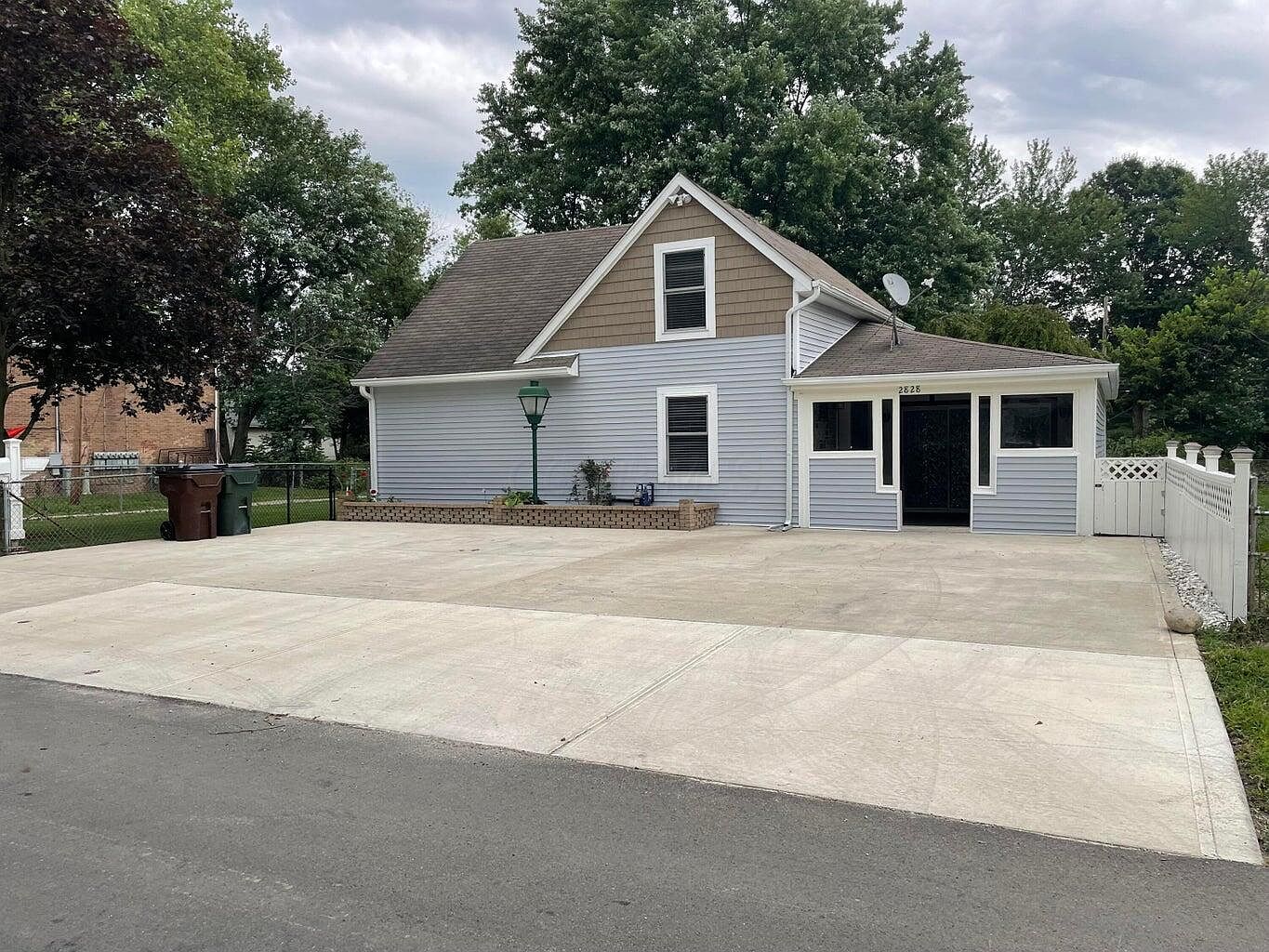 2828 Baughman Ave, Columbus, OH 43211 | MLS #224038745 | Zillow