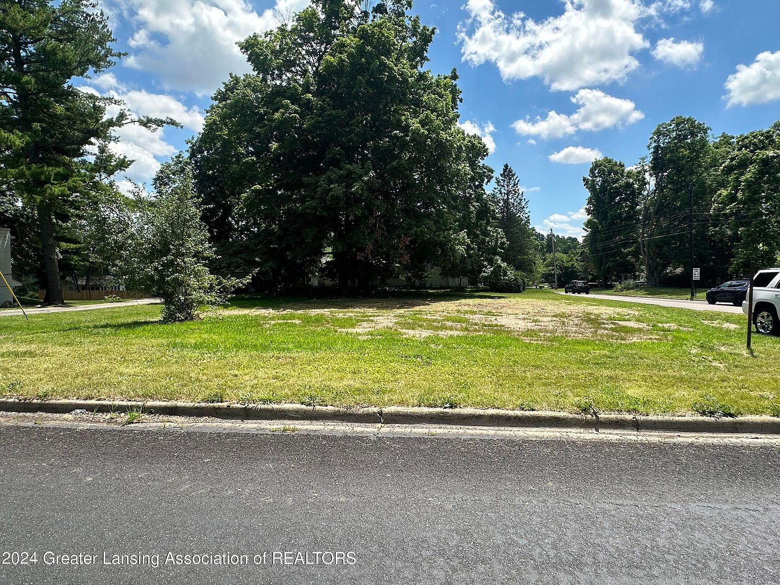 6925 Delta River Dr, Lansing, MI 48906 | MLS #281884 | Zillow