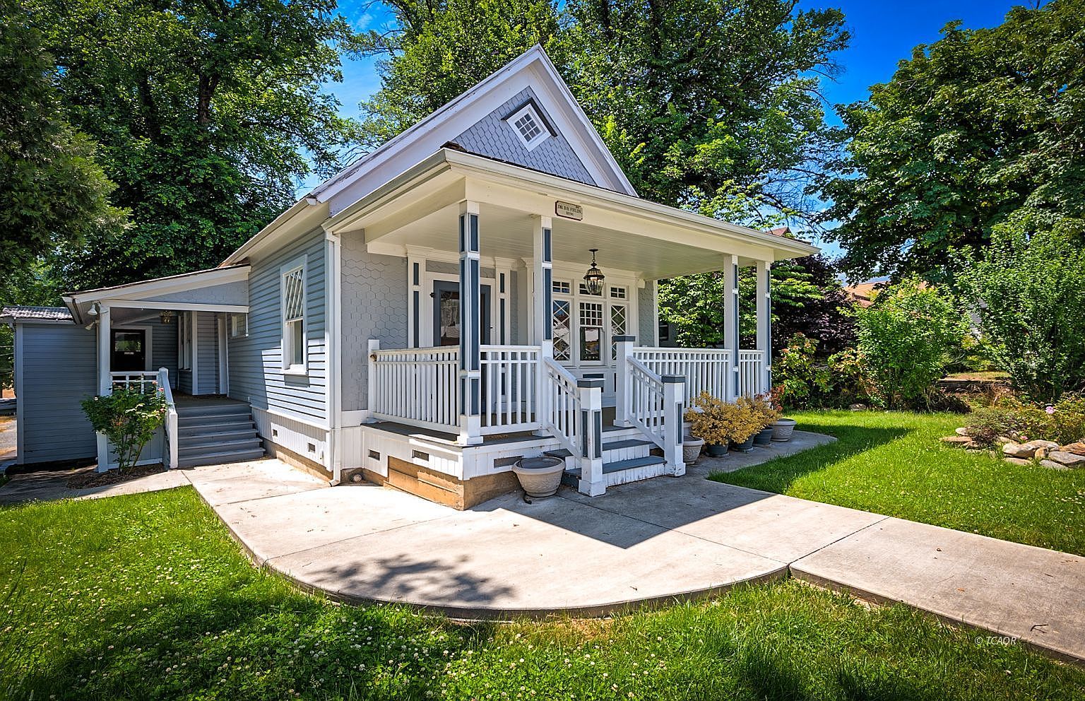 560 Main St, Weaverville, CA 96093 | MLS #2111815 | Zillow