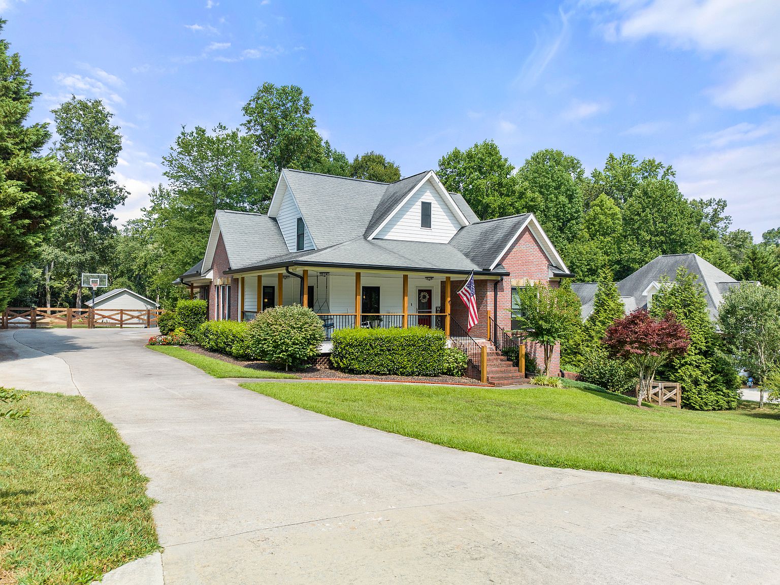 200 Fernbank Dr, Cornelia, GA 30531 | MLS #10185655 | Zillow