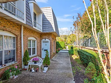 655 Middle Country Rd Coram NY | Zillow