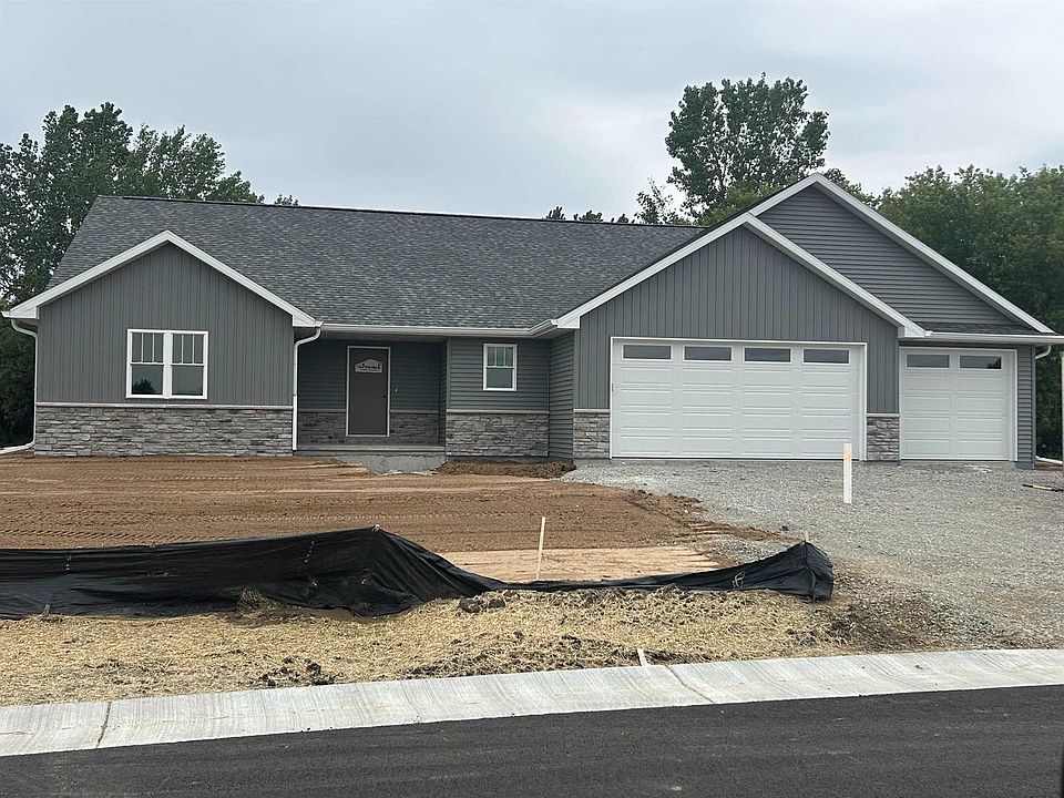 W7035 OTIS DRIVE, Greenville, WI 54942 | Zillow