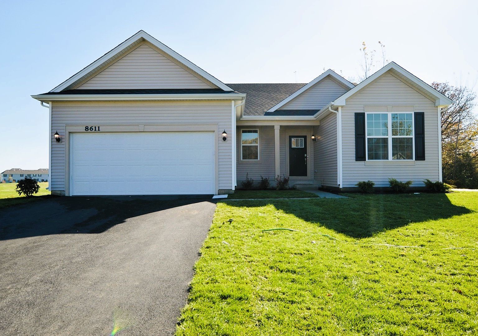 8611 White Oaks Ct, Wonder Lake, IL 60097 | Zillow