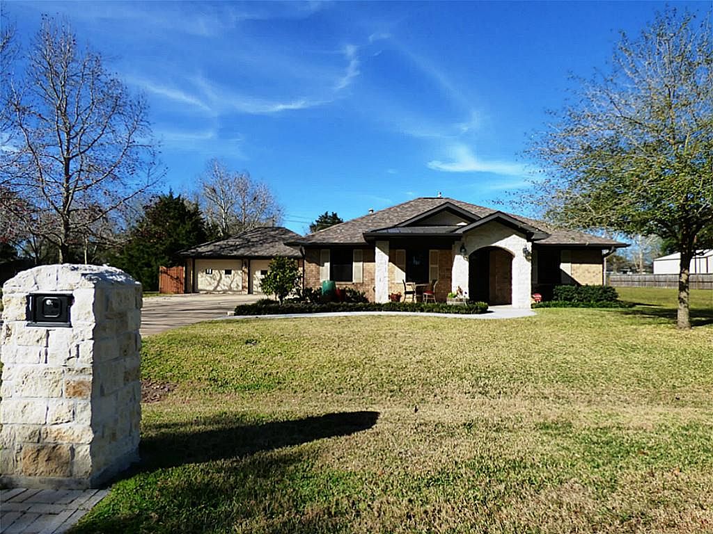921 Elizabeth Ave, Rosenberg, TX 77471 | Zillow