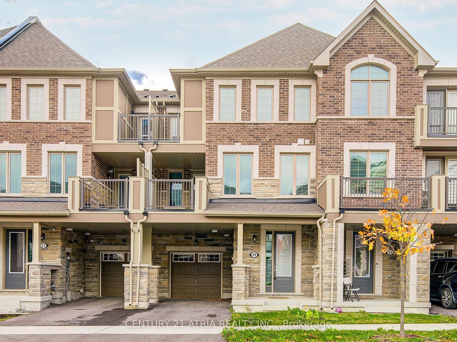 29 Thomas Frisby Jr Cres, Markham, ON L6C 3L1 | Zillow