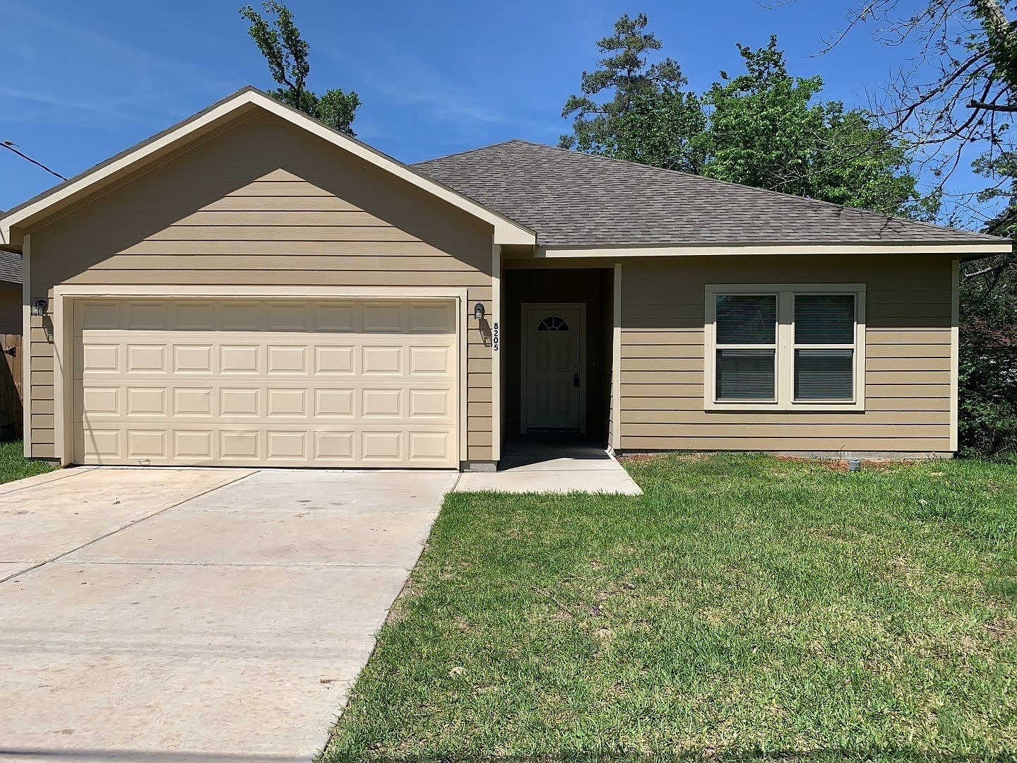 8205 Claiborne, Houston, TX 77078 | Zillow