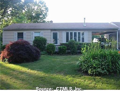 16 Robin Rd, Windsor Locks, CT 06096 | Zillow