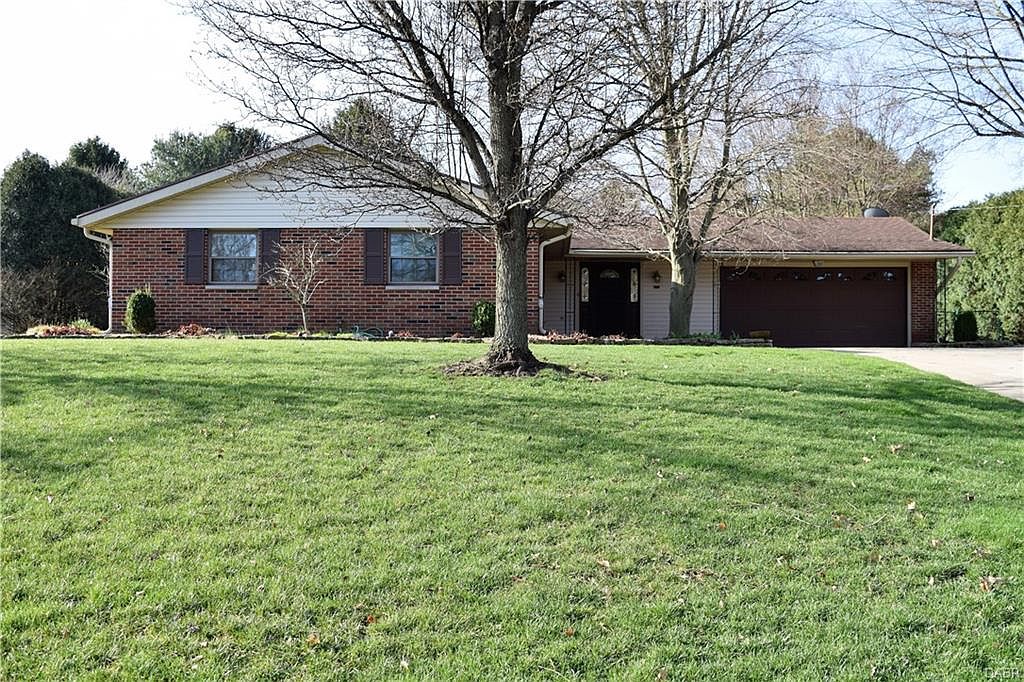 2039 Old Coach Dr, Springfield, OH 45505 | Zillow