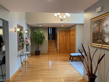 9445 Barr Rd, Brecksville, OH 44141 | Zillow