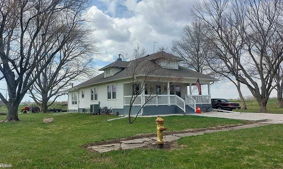 201 Cherry St, Elliott, IA 51532 | Zillow