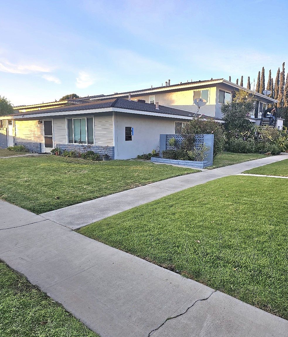 1624 Coriander Dr APT D, Costa Mesa, CA 92626 | Zillow