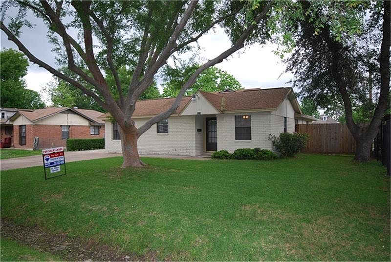 1119 Brea Crest St, Houston, TX 77037 | Zillow