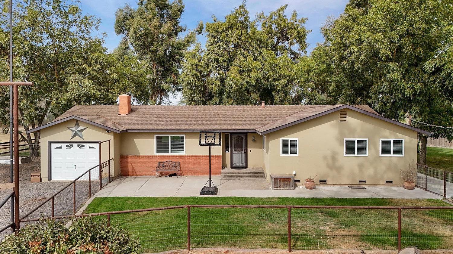 10631 Workman Rd, Oakdale, CA 95361 | Zillow
