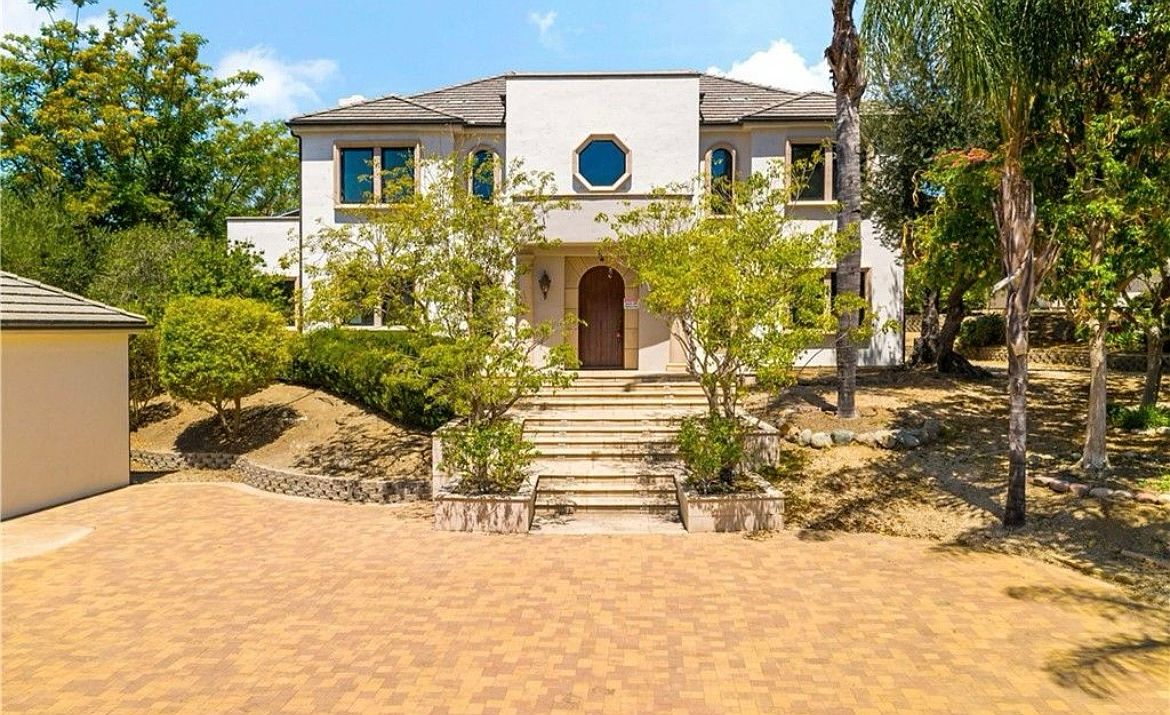 2945 Vista Del Rio, Fallbrook, CA 92028 | Zillow