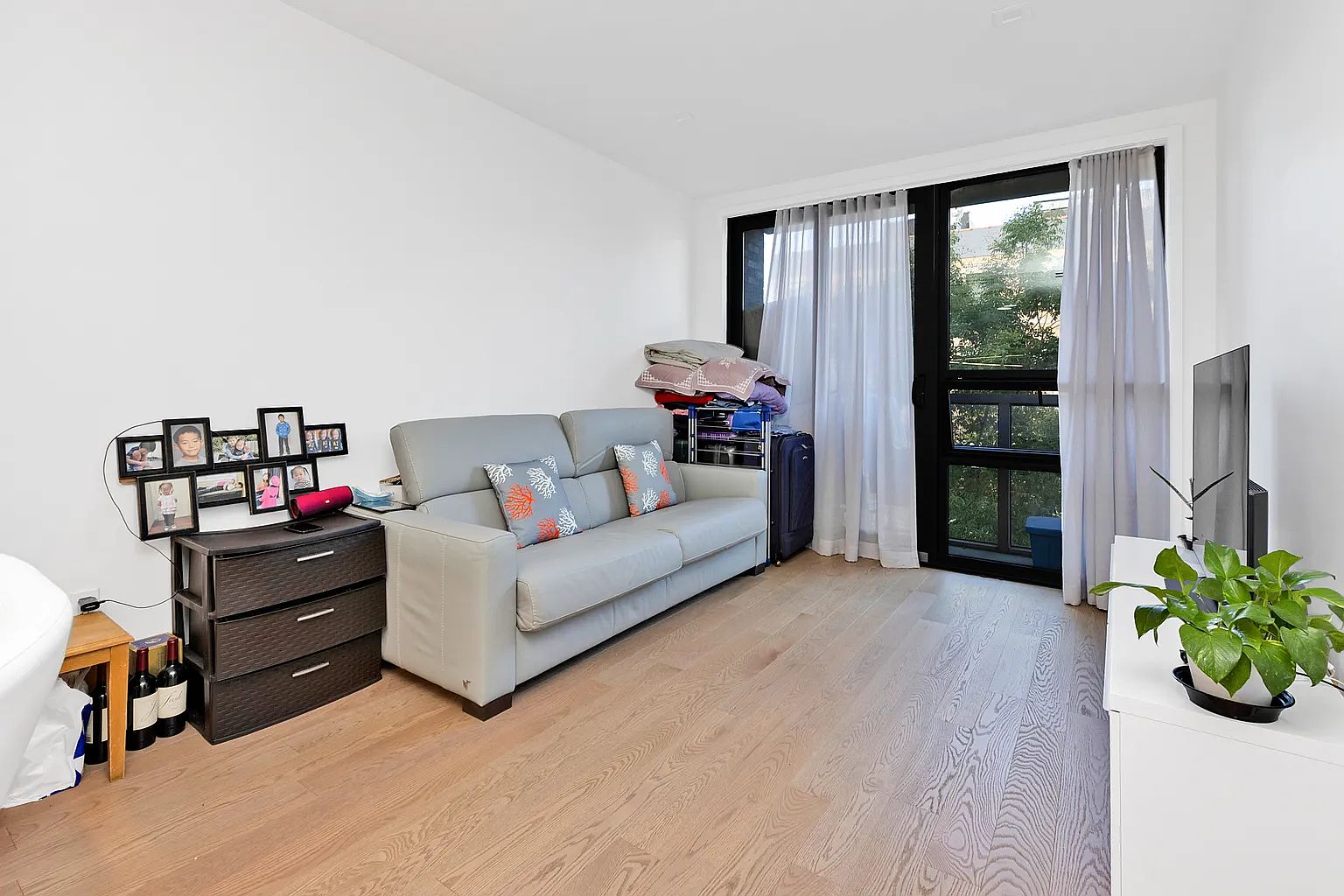 279 Sumpter St #2B, Brooklyn, NY 11233 | Zillow