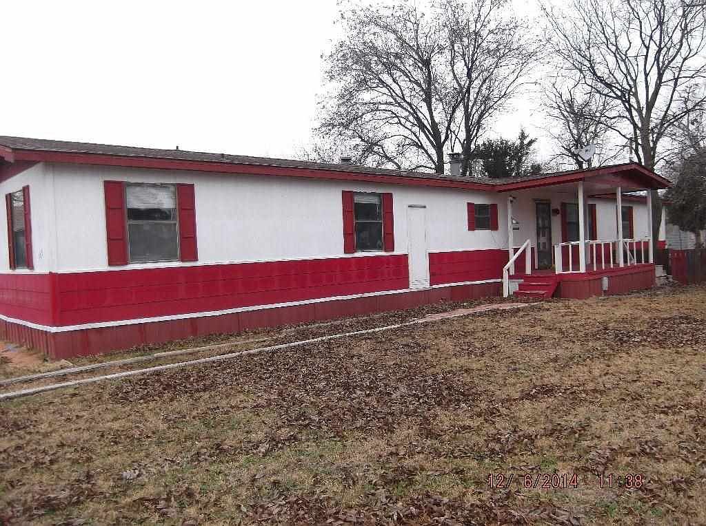 109 11th St, Snyder, OK 73566 | Zillow