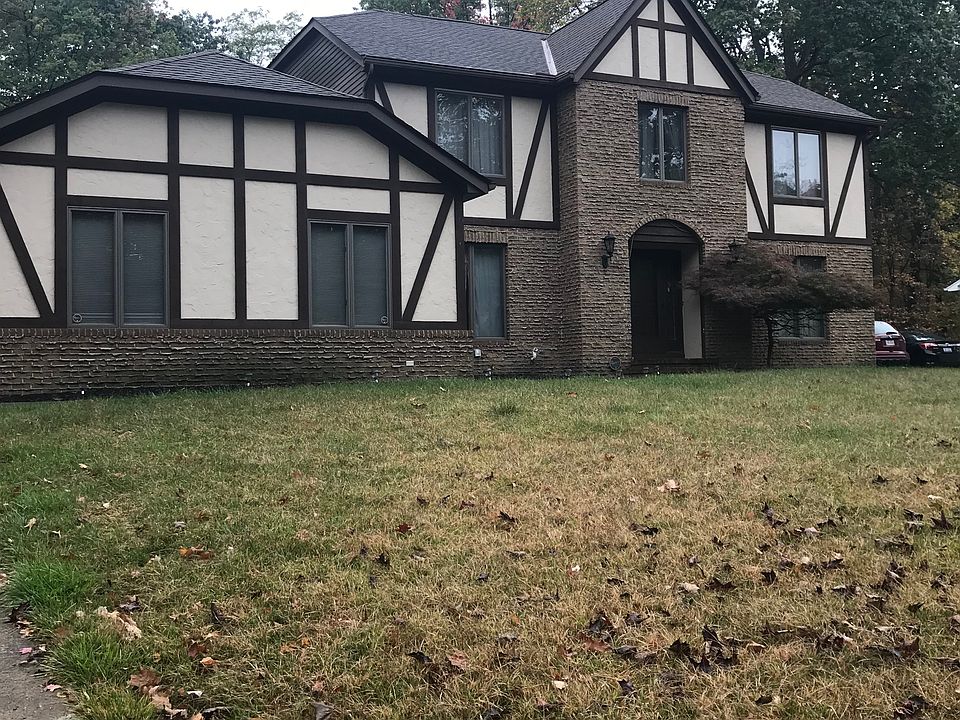 1436 Simich Dr, Seven Hills, OH 44131 | Zillow