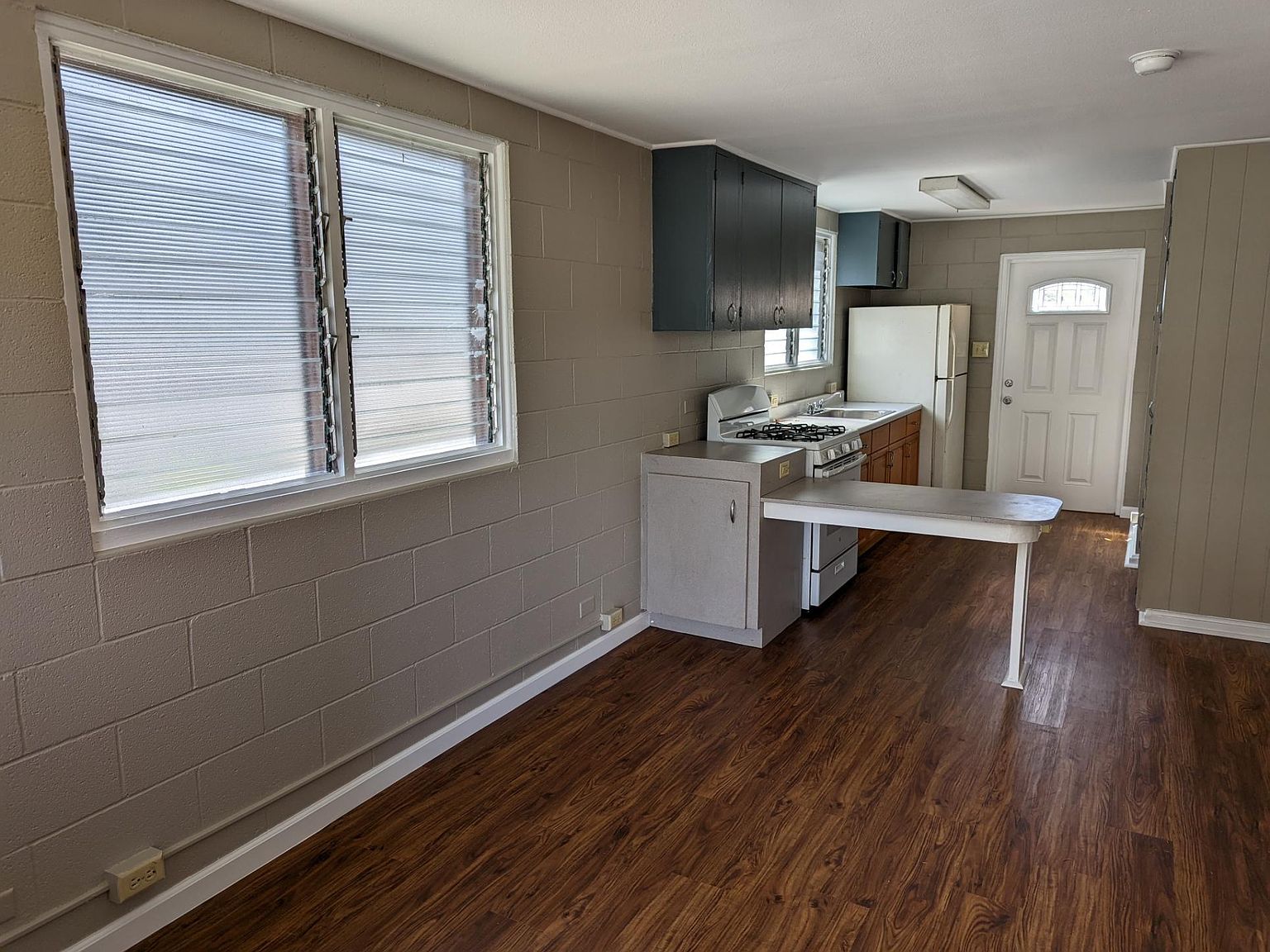 606 Isenberg St APT D, Honolulu, HI 96826 | Zillow