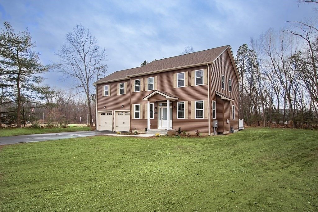 138 W Crystal Brook Dr, Springfield, MA 01118 | MLS #73089400 | Zillow