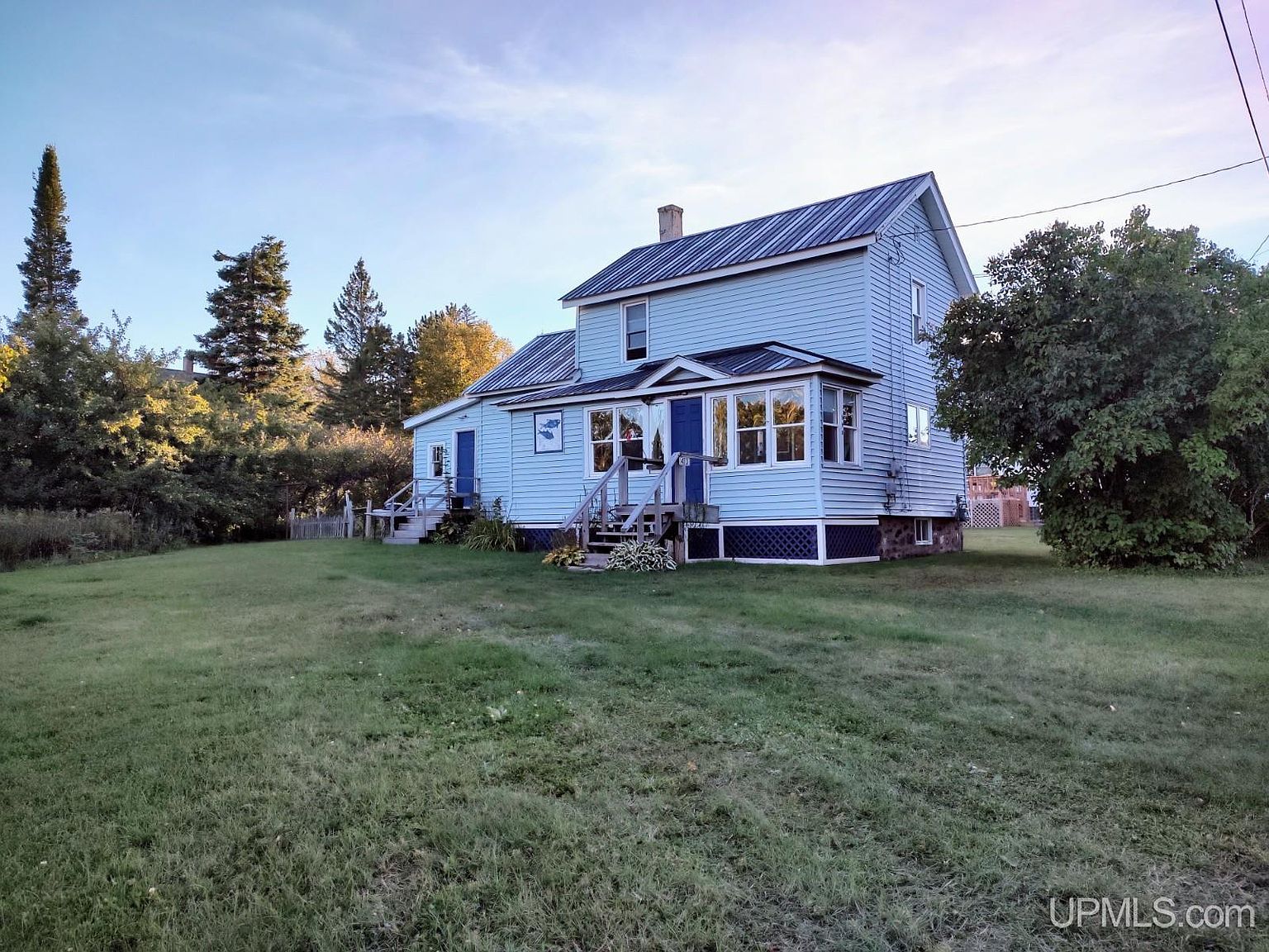 413 Oak St, Allouez, MI 49805 | Zillow