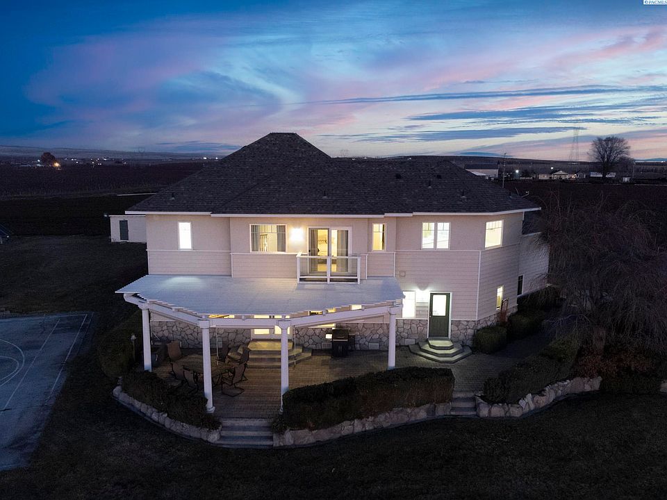 1831 E Allen Rd, Sunnyside, WA 98944 | Zillow