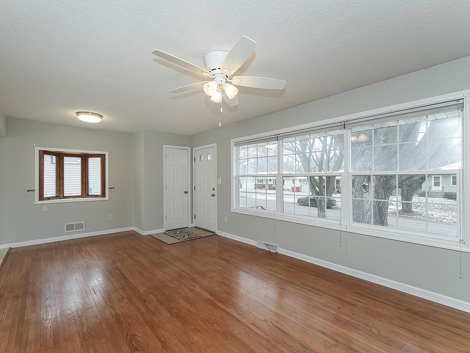 2348 12th Ave NW, Rochester, MN 55901 | Zillow