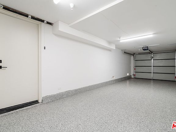 611 Broadway St, Venice, CA 90291 | MLS #26663181 | Zillow