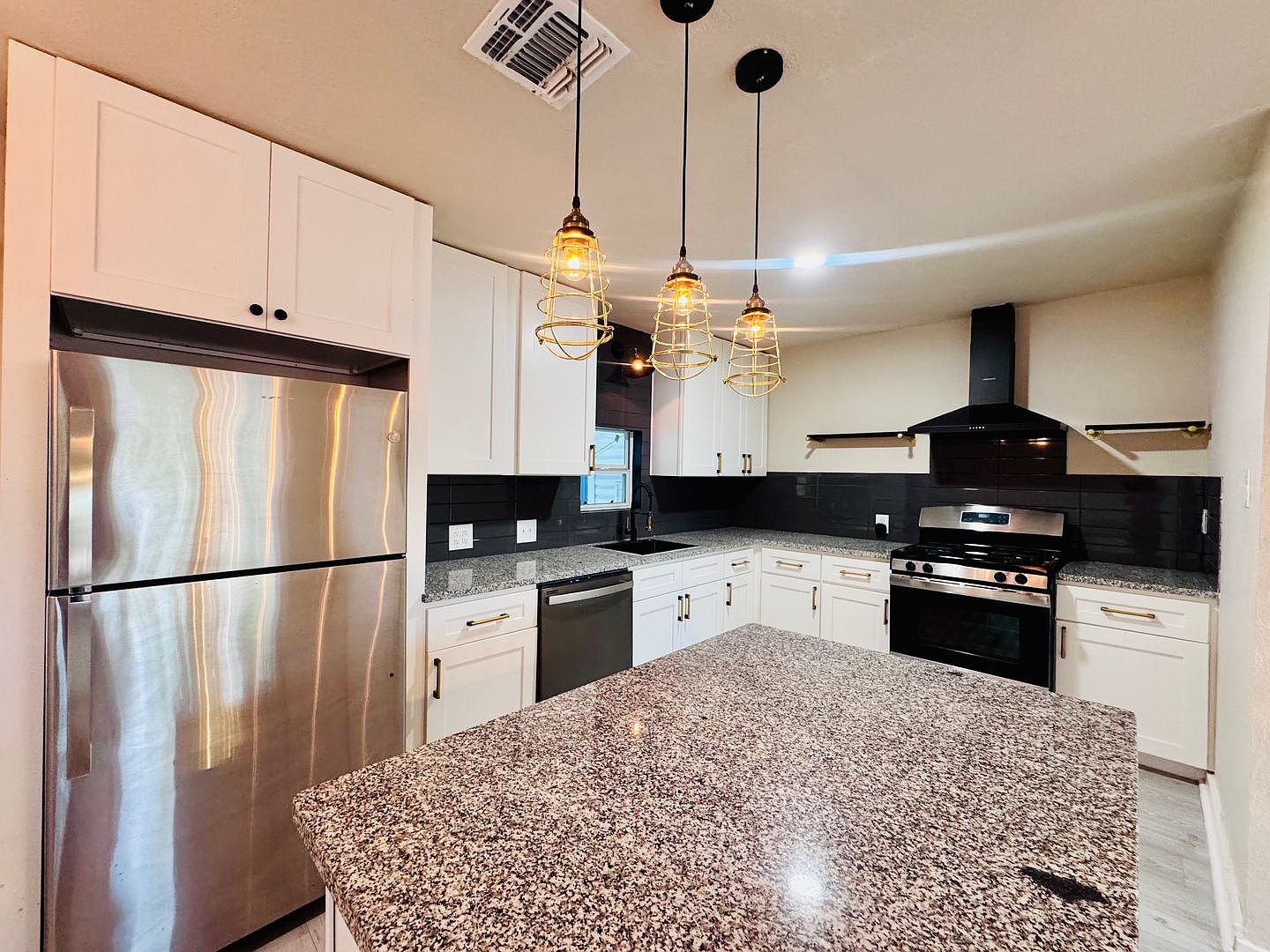 1110 Clower St, San Antonio, TX 78201 | Zillow