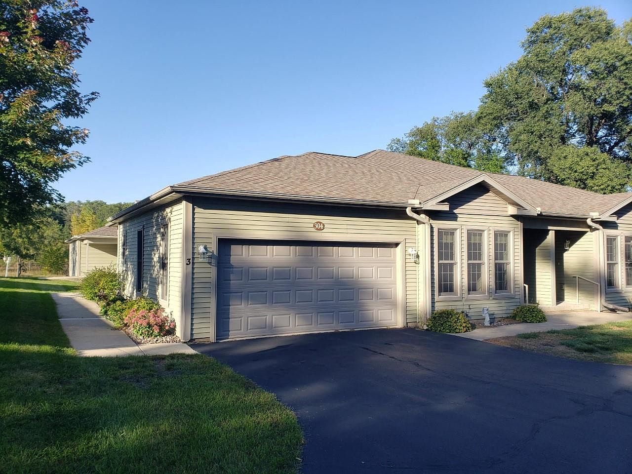 304 Henry Dr #3, Portage, WI 53901 | Zillow