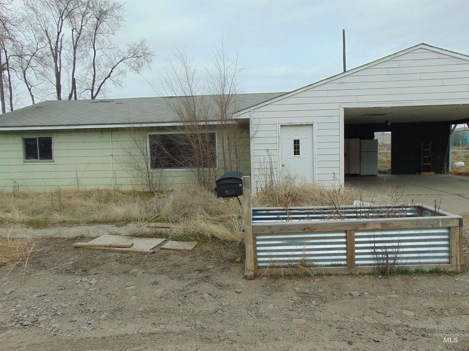 1023 Hawley Loop, Vale, OR 97918 | MLS #98939513 | Zillow