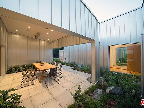 5932 Busch Dr, Malibu, CA 90265 | MLS #23-300509 | Zillow