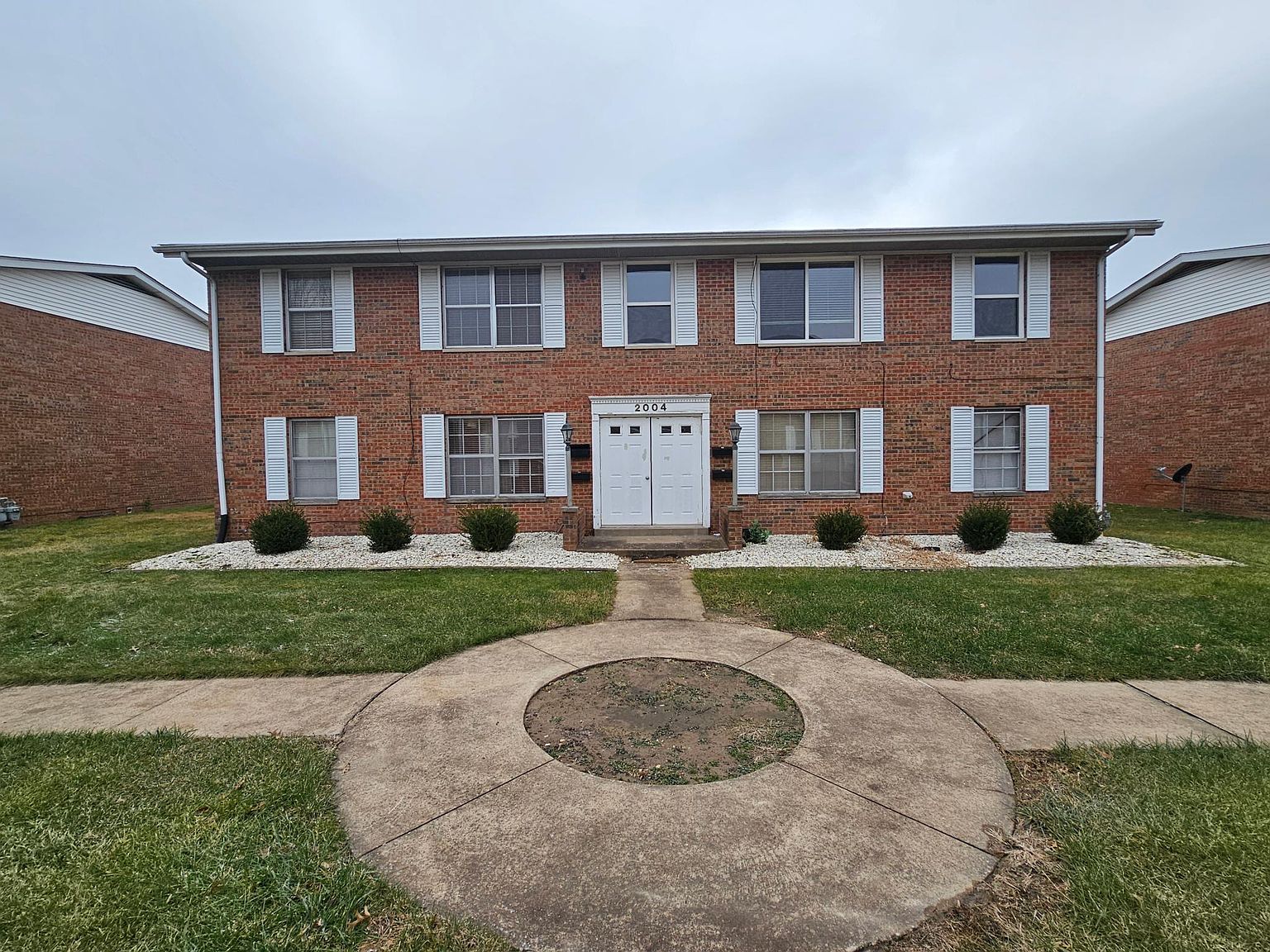 2004 N 15th St APT D, Belleville, IL 62226 | Zillow