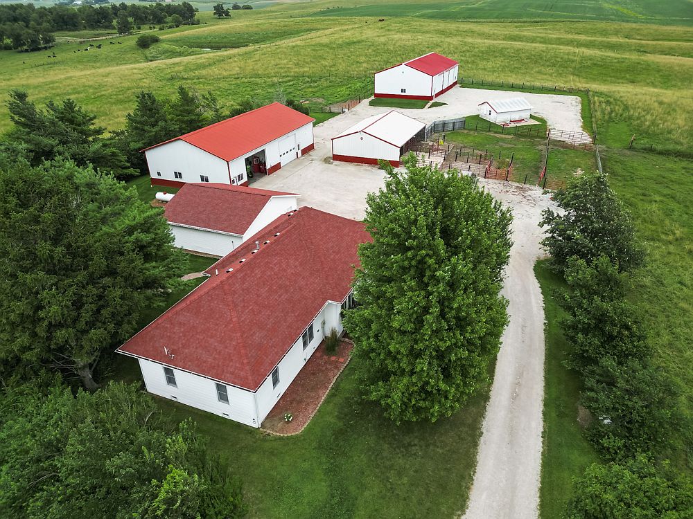 1990 Clover Ave, Creston, IA 50801 | MLS #11546948 | Zillow
